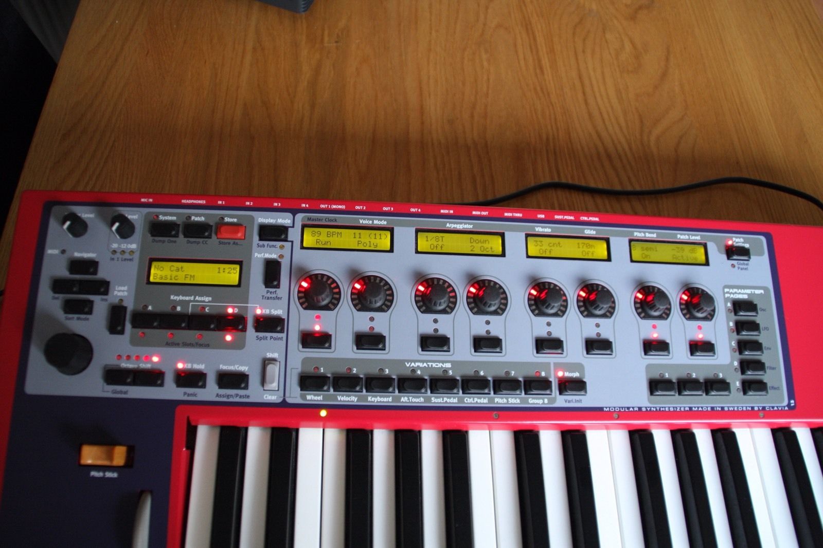MATRIXSYNTH: Clavia Nord G2 Modular Synth Keyboard