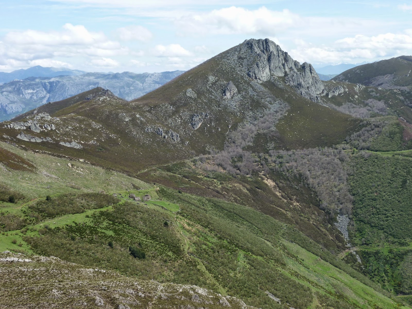 Pateos Montunos: A la Peña Michu y Braña La Corra.