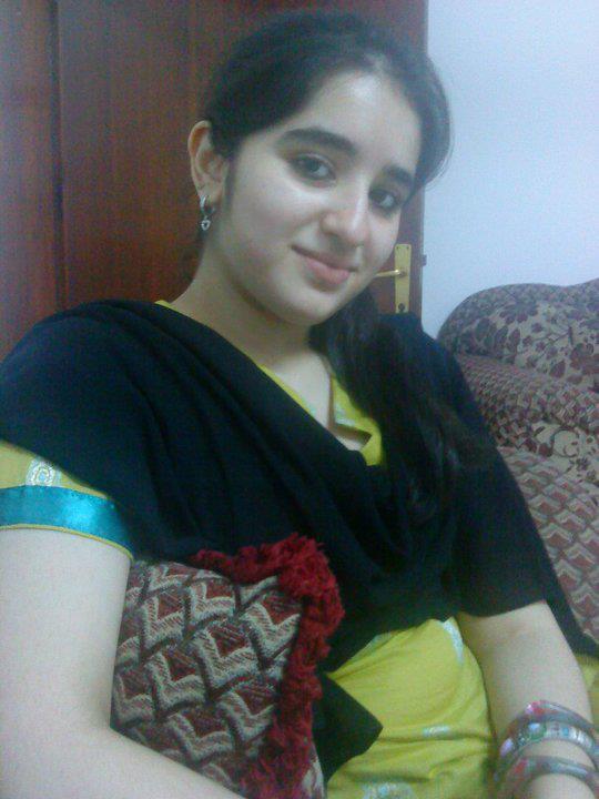 Most Beautiful Hot Girls Of Pakistan Pixdesi4in