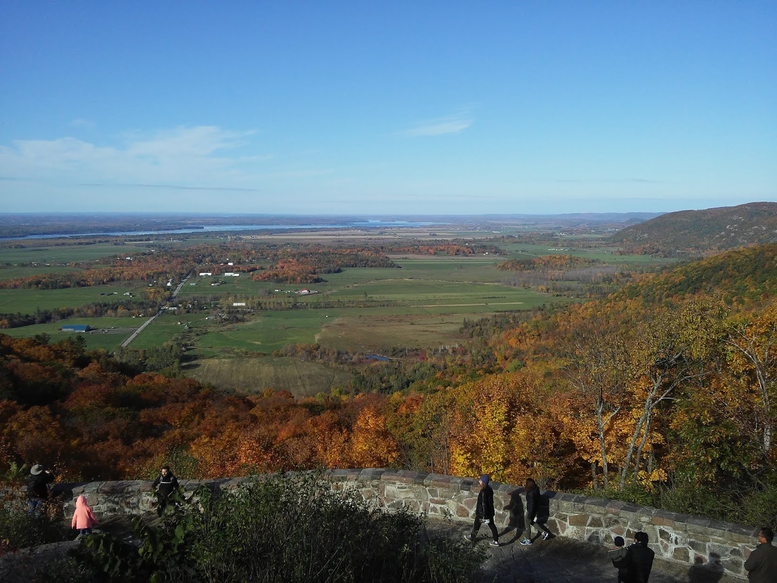 Ottawa Daily Photo: Champlain Lookout In Autumn