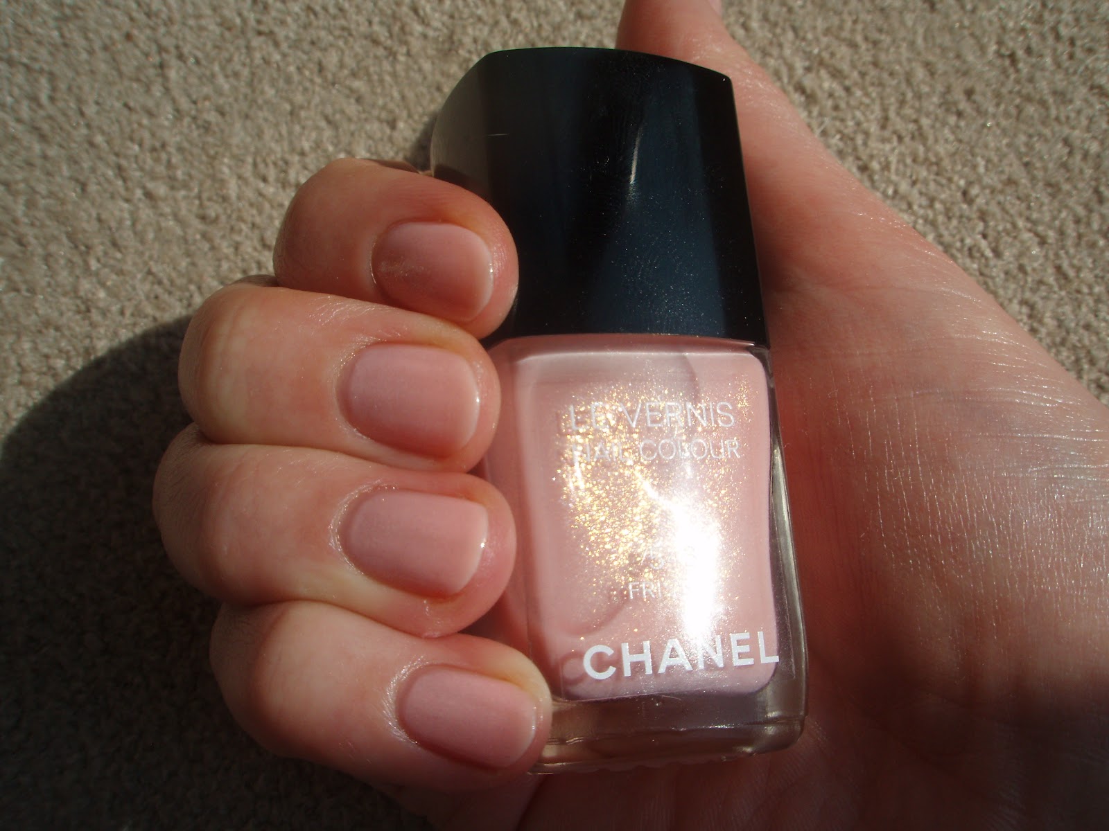 Beauty, health & lifestyle: Нежнее нежного- Chanel le vernis 543 Frisson