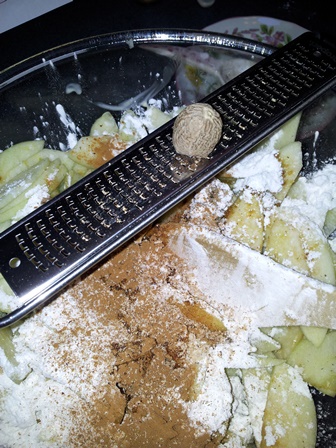 Blackbird Pie: Longfellow's Wayside Inn Apple Pie