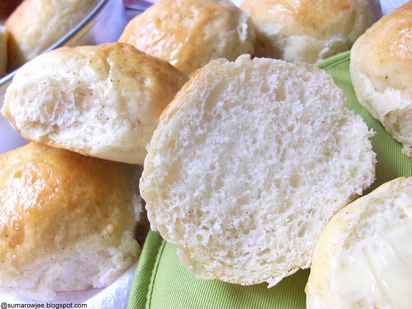 Cakes & More: Herbed Potato Rolls