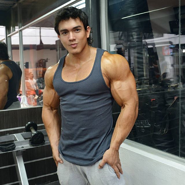 Daniel Roman: Excellent Shoulder Exercises