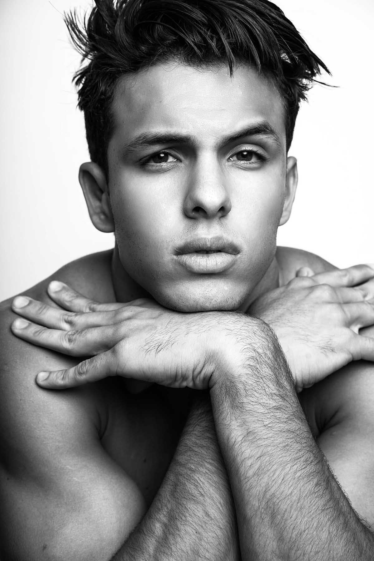Matheus Fajardo por Malcolm Joris para Brazilian Male Model