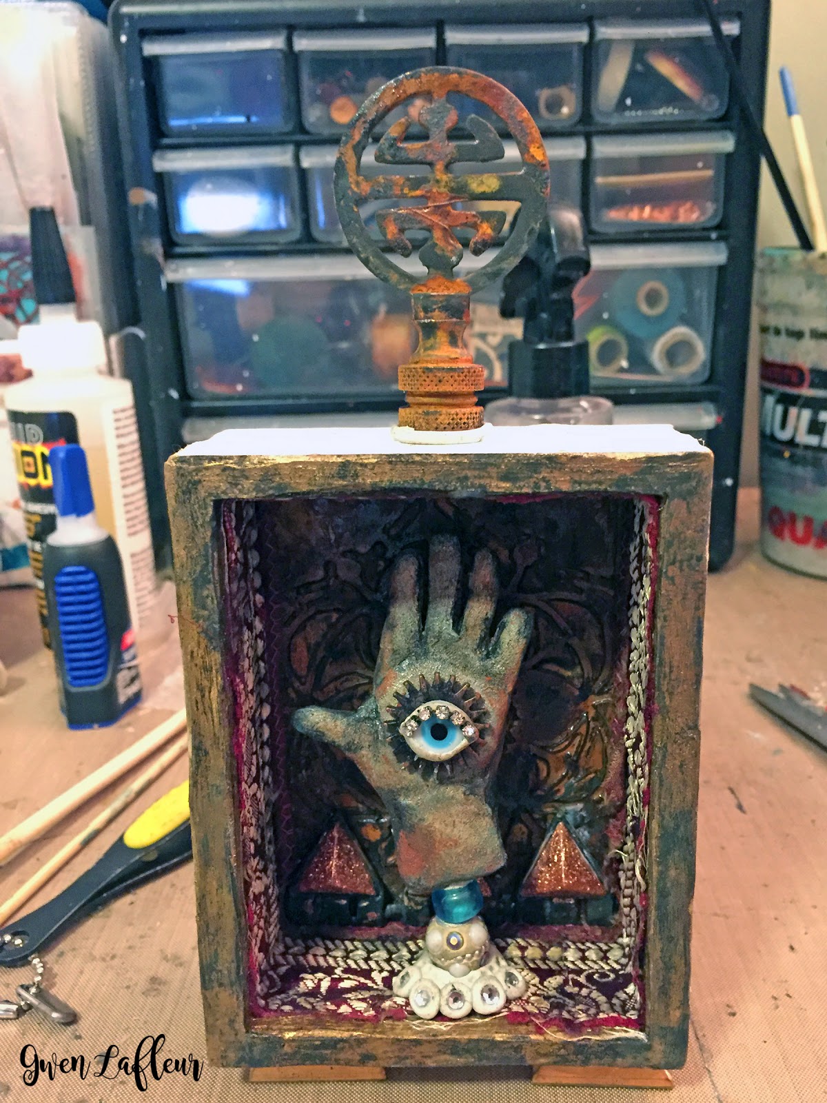 StencilGirl Talk: Gwen's Gems - Make a Mini Shrine with Stencils