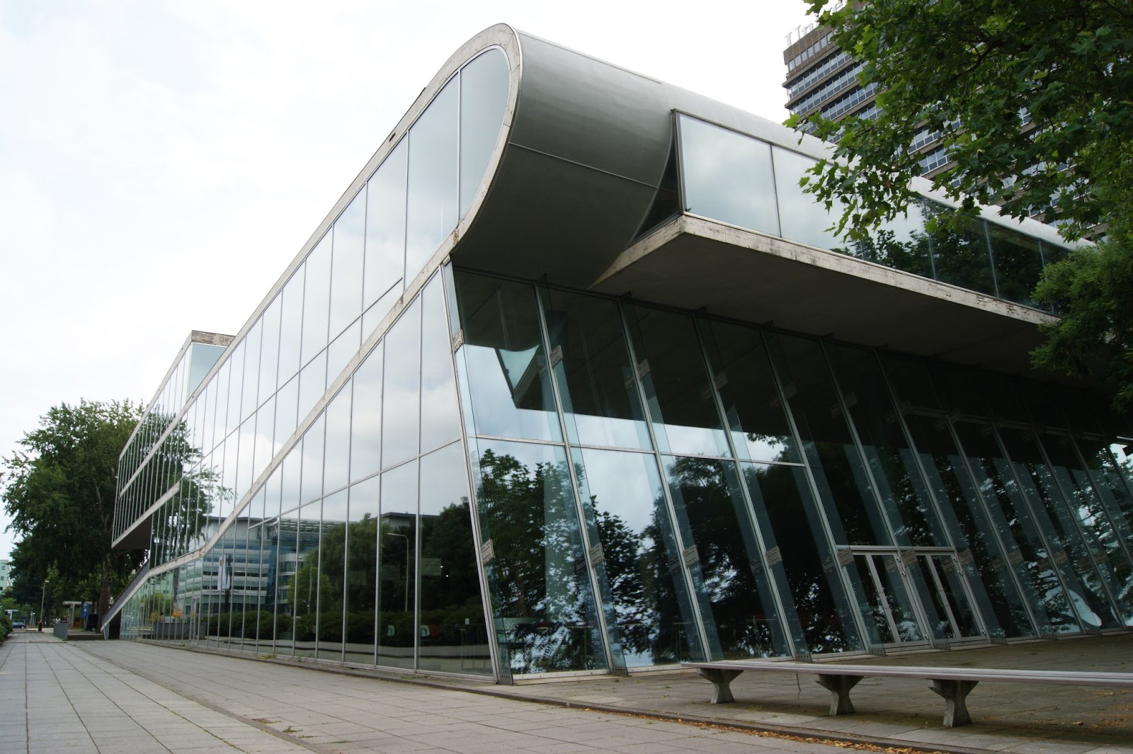 limatesa y limahoya: Edificio universitario "Educatorium", OMA.