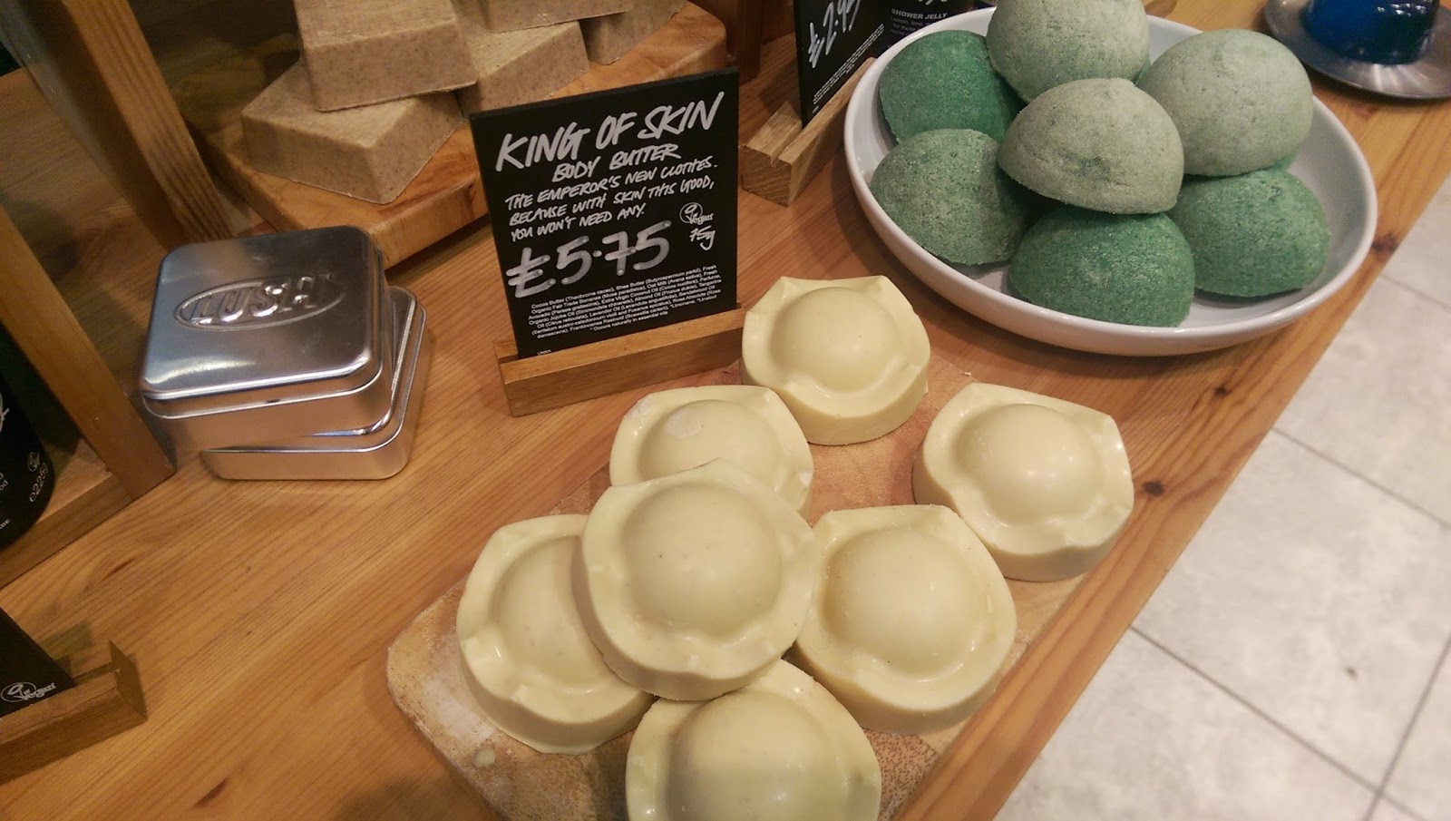 LUSH TURNS 20! MY TOP 5 LUSH COSMETICS PRODUCTS - A Life With Frills