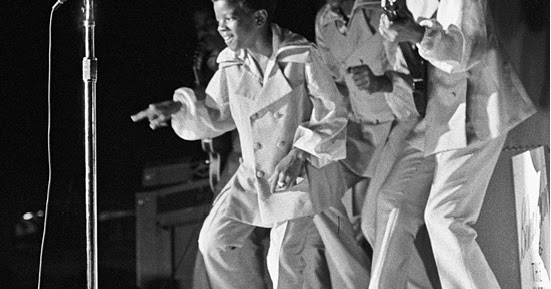[FOTOS] The Jackson 5 em Gary Indiana, Gilroy Stadium - 1969 - MJFans ...