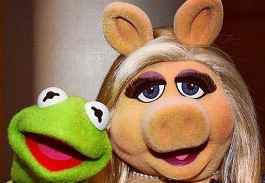 A Través del Uniberto: Se separaron Miss Piggy y la rana René