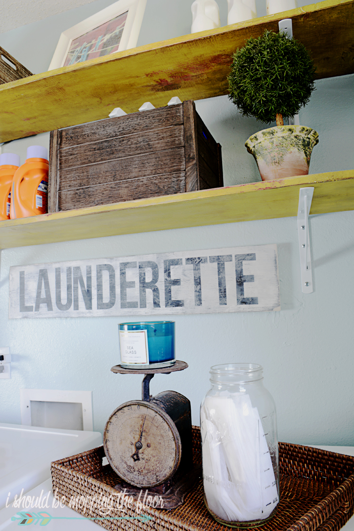 Layering Paint for a Vintage Finish | i should be mopping the floor