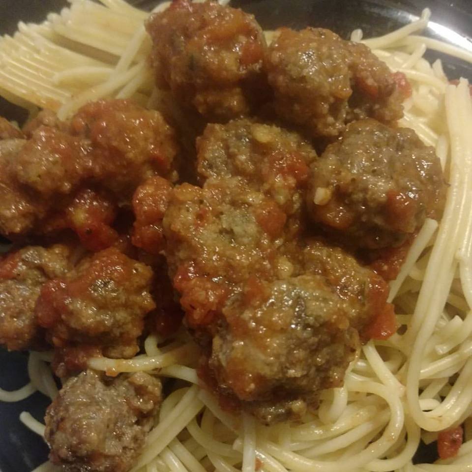 Diana's Recipe Corner: Spaghetti Meatball Supper
