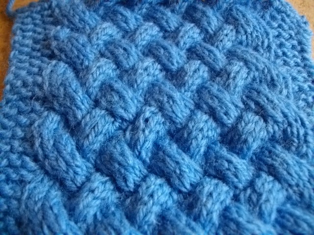 Copper Llama Studio: Criss Cross Knit Cable Pattern Free HeadBand Pattern