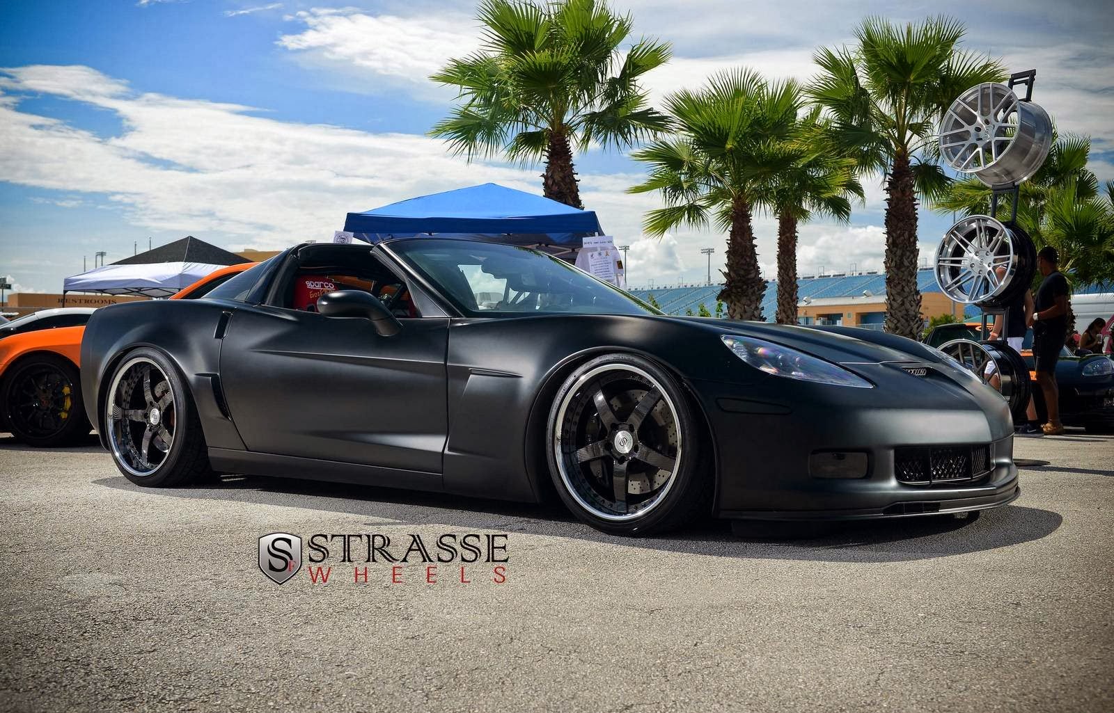Modified Cars +: 1100hp Lowered Satin Black Corvette