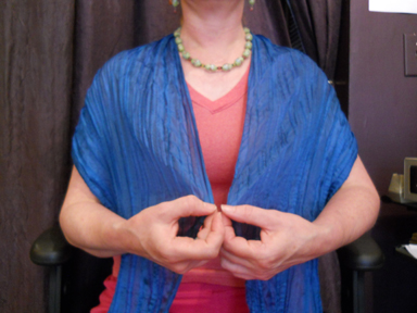 MaJe Gallery: Wear Your Scarves With Style - Try a Scarf Ring!