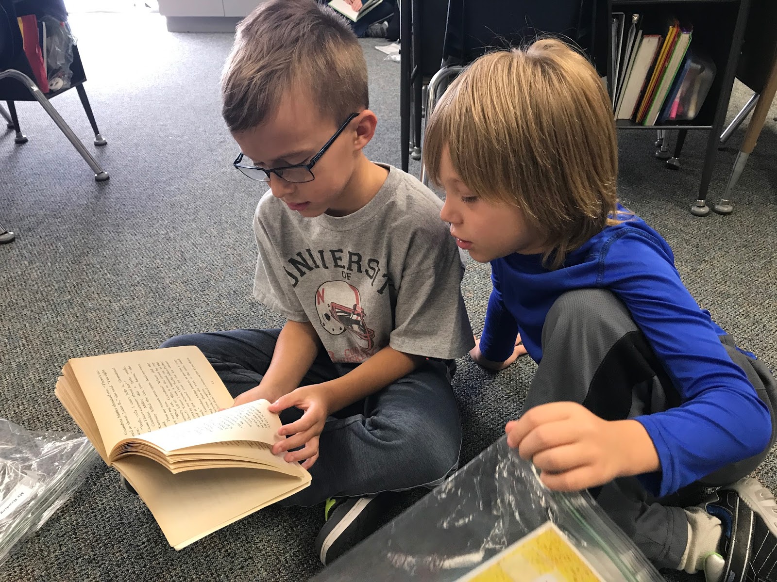 Mrs. Bell's 2nd Grade Blog: Guided Reading - Reading to Others...