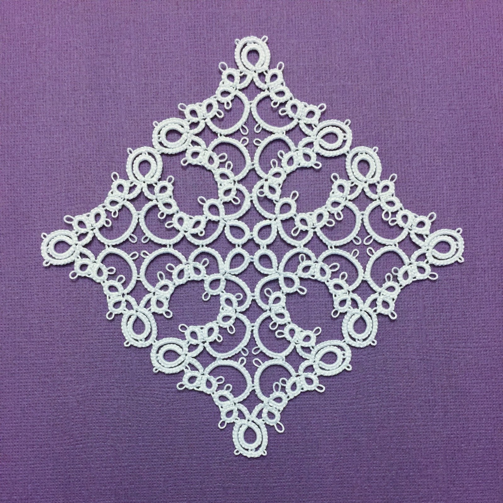 Tatting by the Bay: Onion Ring Magic Square