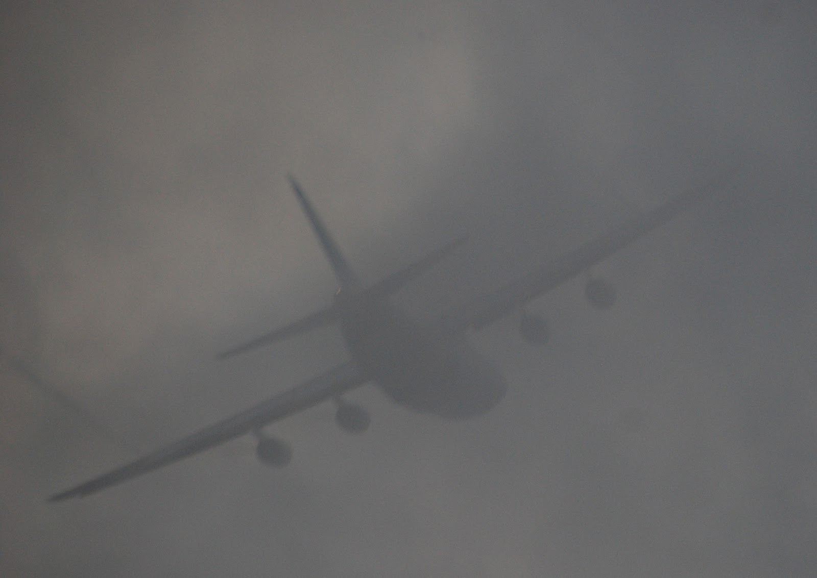 W-wa Jeziorki: Thundering ghost from out of the clouds