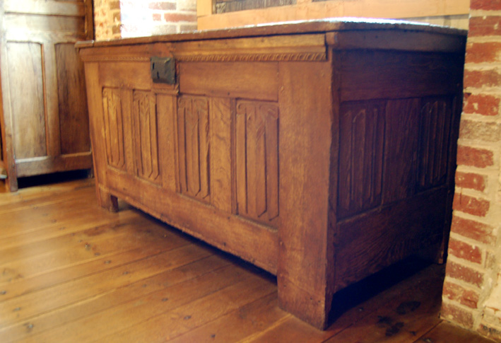 St. Thomas guild - medieval woodworking, furniture and other crafts ...