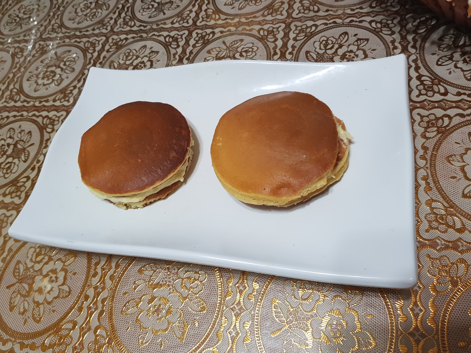 HOW TO MAKE DORAYAKI WITH CREAMCHEESE