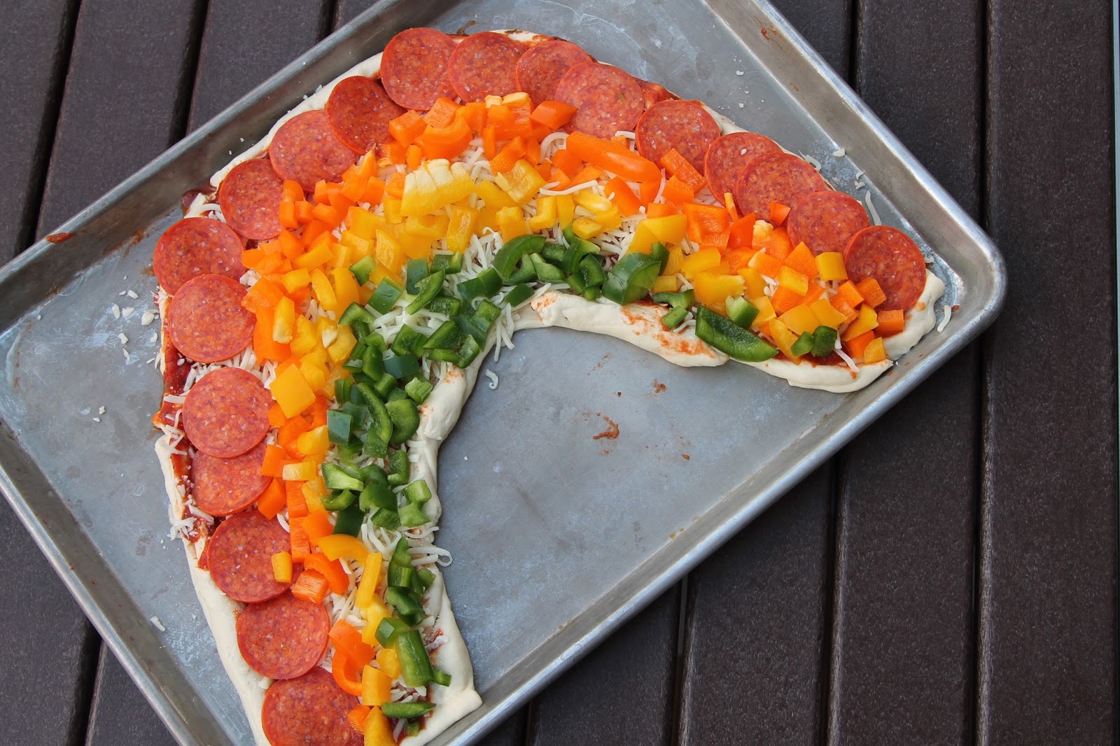 Make Your Own Rainbow Pizza Dinner - The Chirping Moms