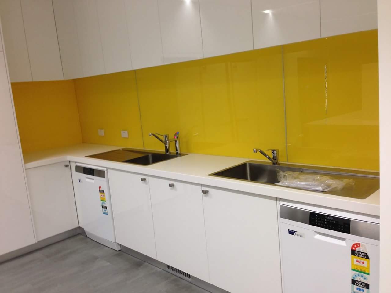 Polymer & Acrylic Splashbacks TIPS, Reviews, Coloured, Printed,Custom ...