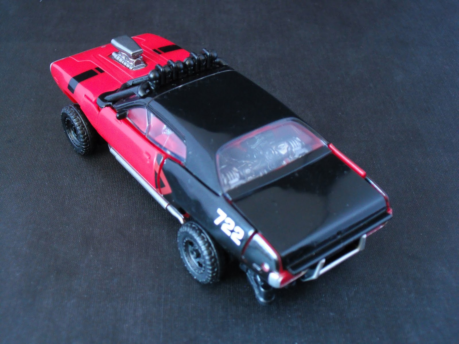 The HEXdidn't... TransFormers Collection Blog: Studio Series #40 ...