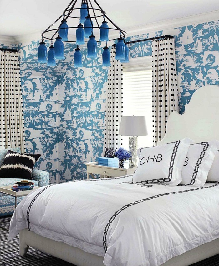 Knight Moves: The October Issue of House Beautiful