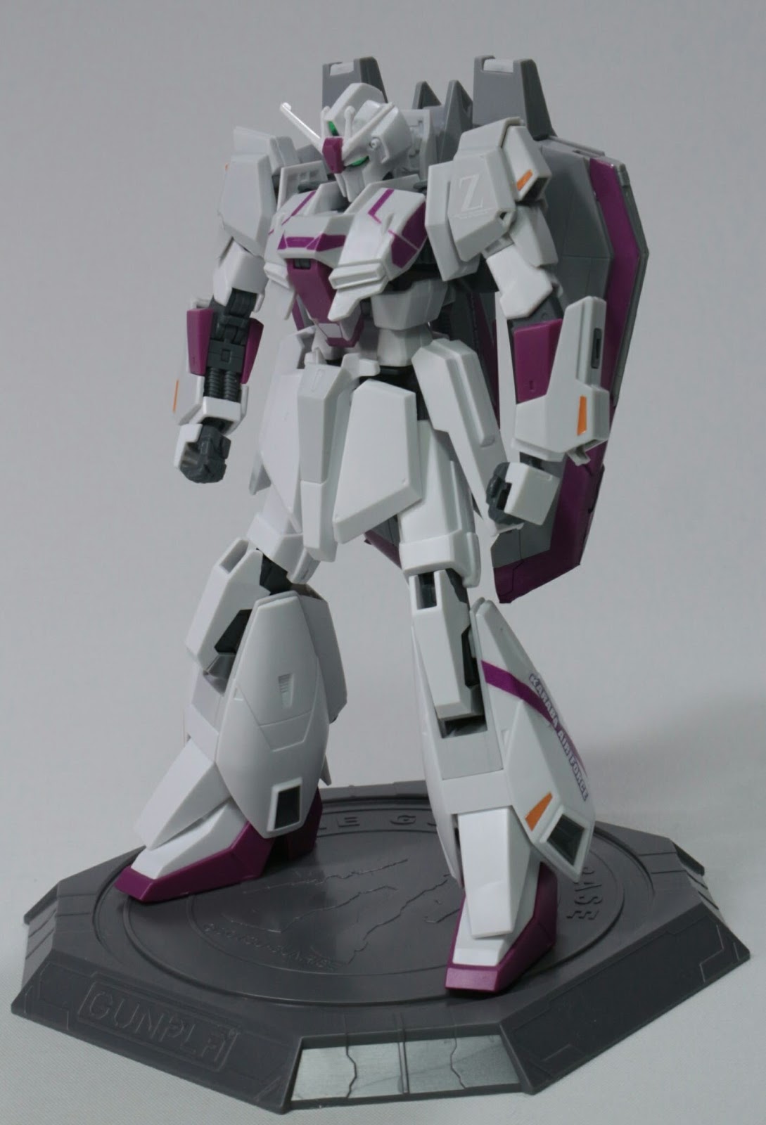 [ Review ] - HGUC 1/144 - Zeta III The Gundam Base Limited