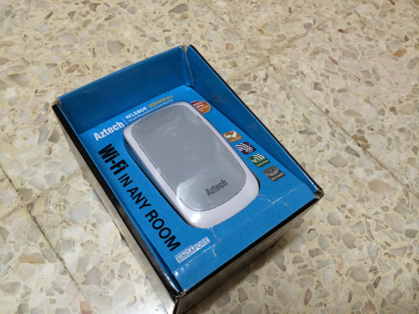 Unboxing & Review: Aztech WL580E Repeater