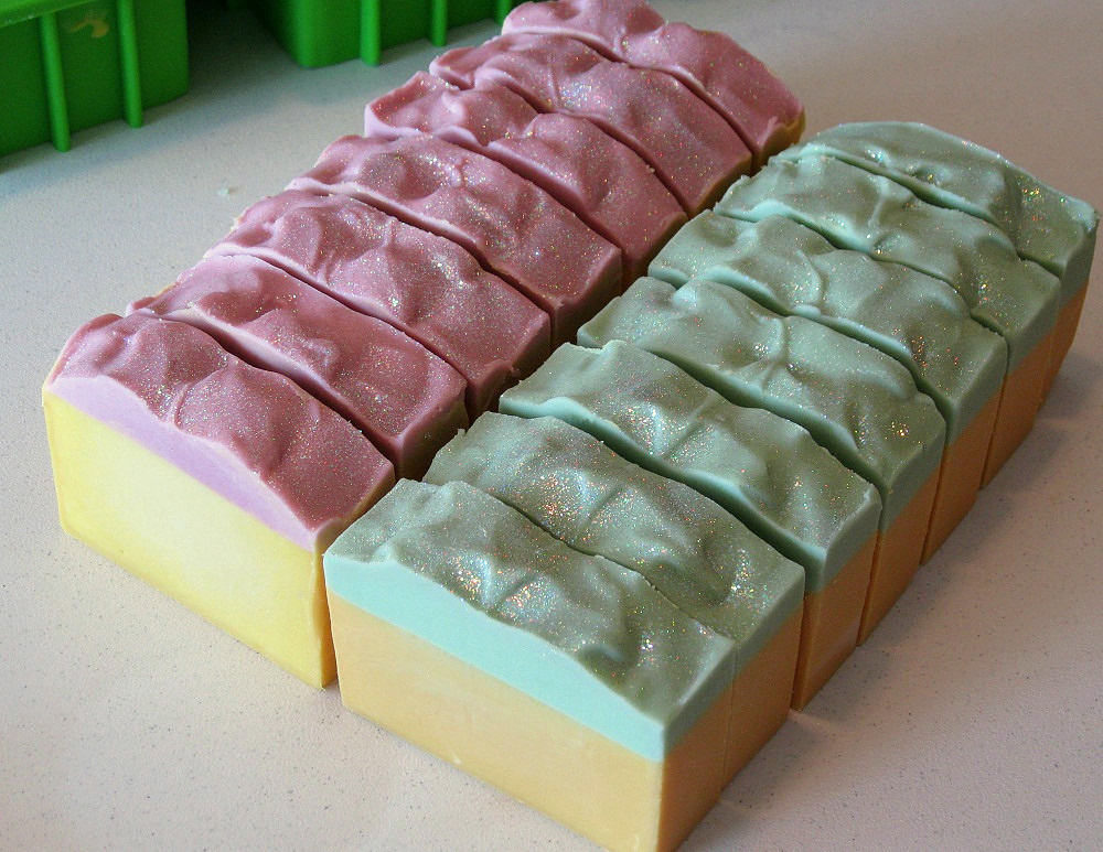 Missouri River Soap: Rainbow Soap!!!