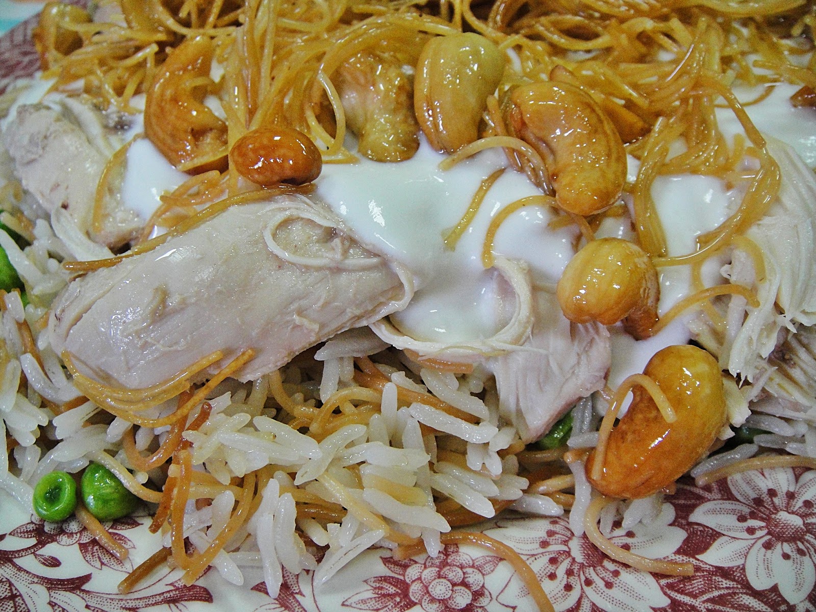 Maryam's Culinary Wonders: 938. Syrian Chicken and Rice