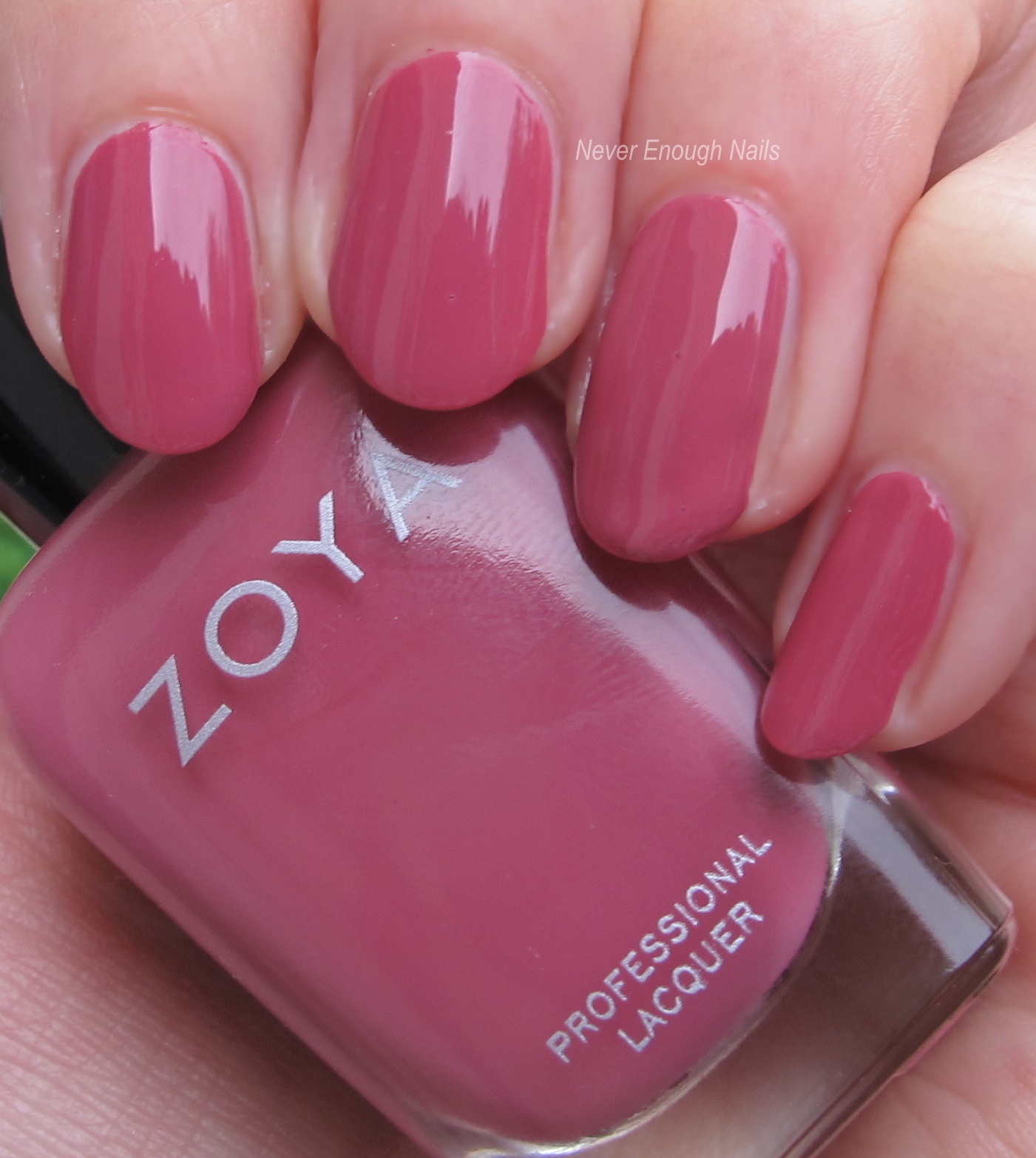 Never Enough Nails: Zoya Sophisticates Fall 2017 Swatches, Part 1!