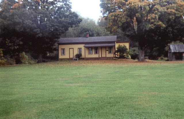 Vietnamvet68's Memories of the Past: The Crook Farm and Schoolhouse