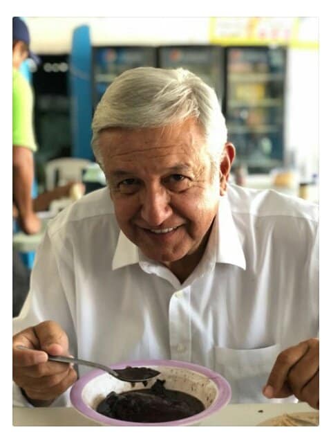 Edoméx en línea: AMLO come en fondas