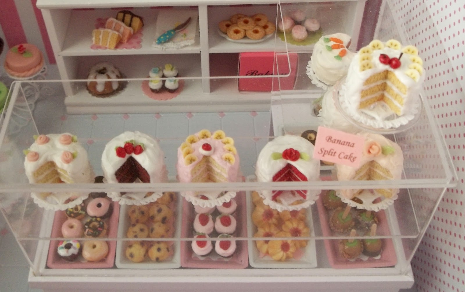 Little Things By Anna: Dollhouse Bakery Shop