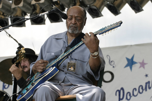 In a Blue Mood: Radio Interview with Robert Lockwood