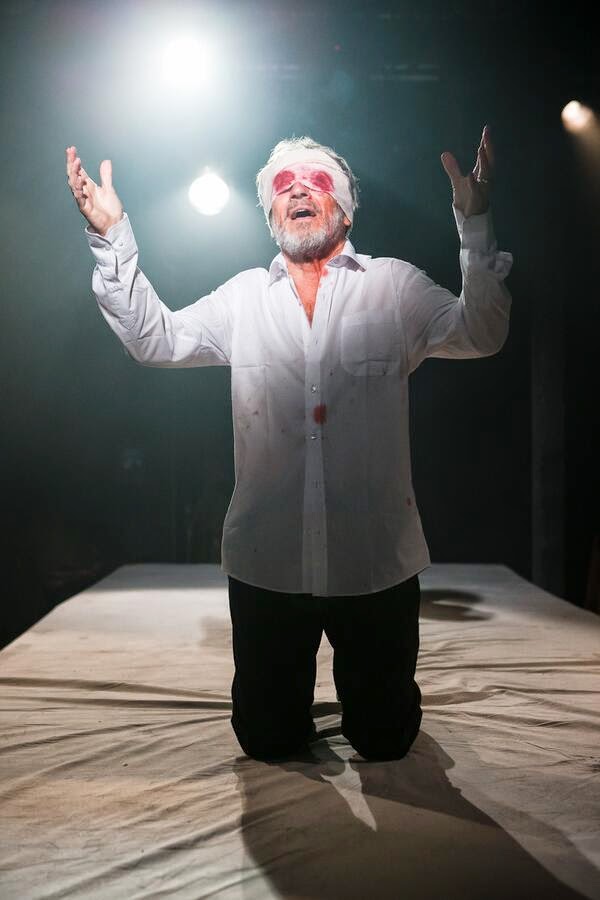 Jonathan Baz Reviews...: Lear