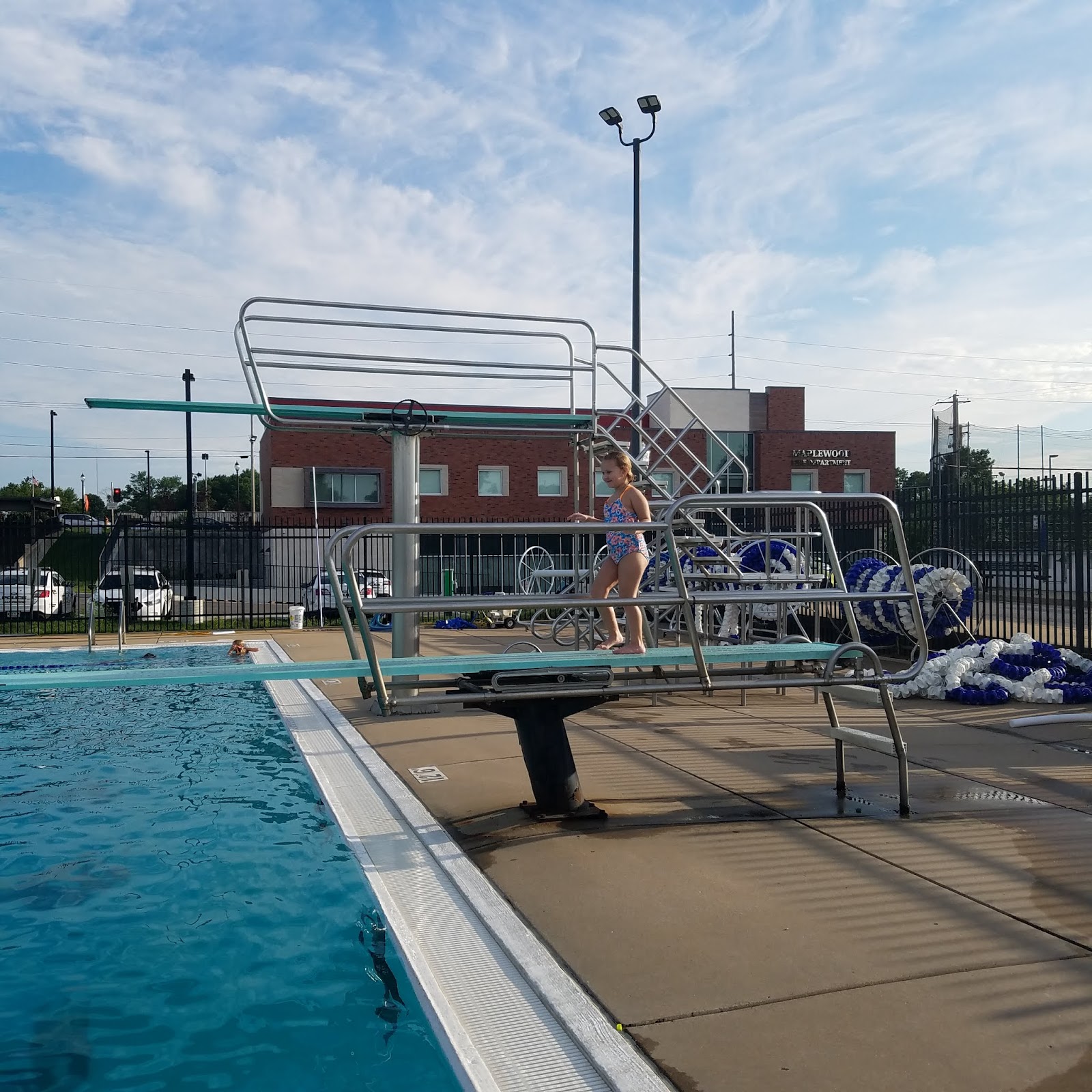 Play St. Louis: Maplewood Family Aquatic Center, Maplewood