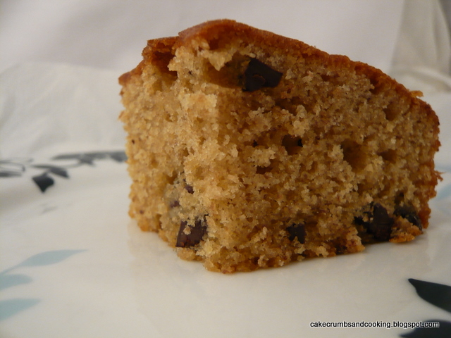 Cake, Crumbs and Cooking: Banana, chocolate and chocolate raisin cake