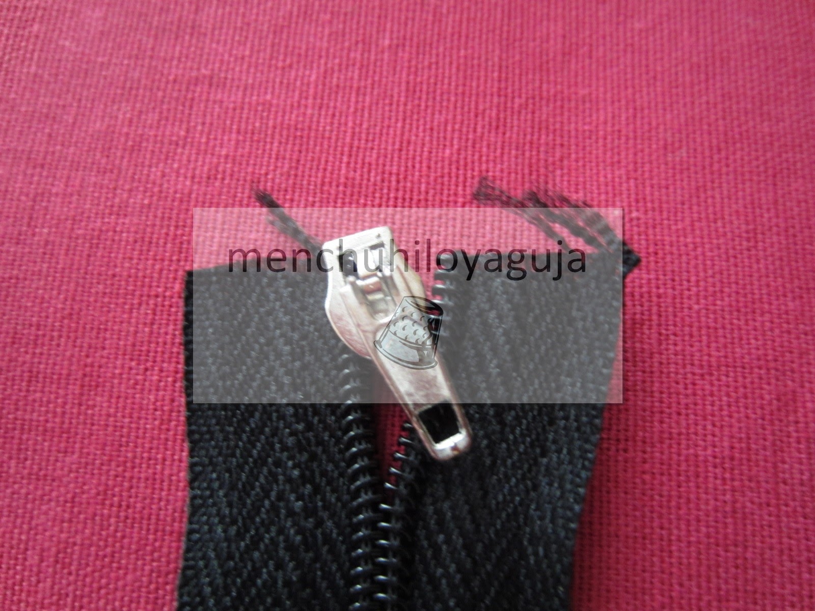 PATRONES DE COSTURA: CIERRES EN PRENDAS DE VESTIR Y DEL HOGAR