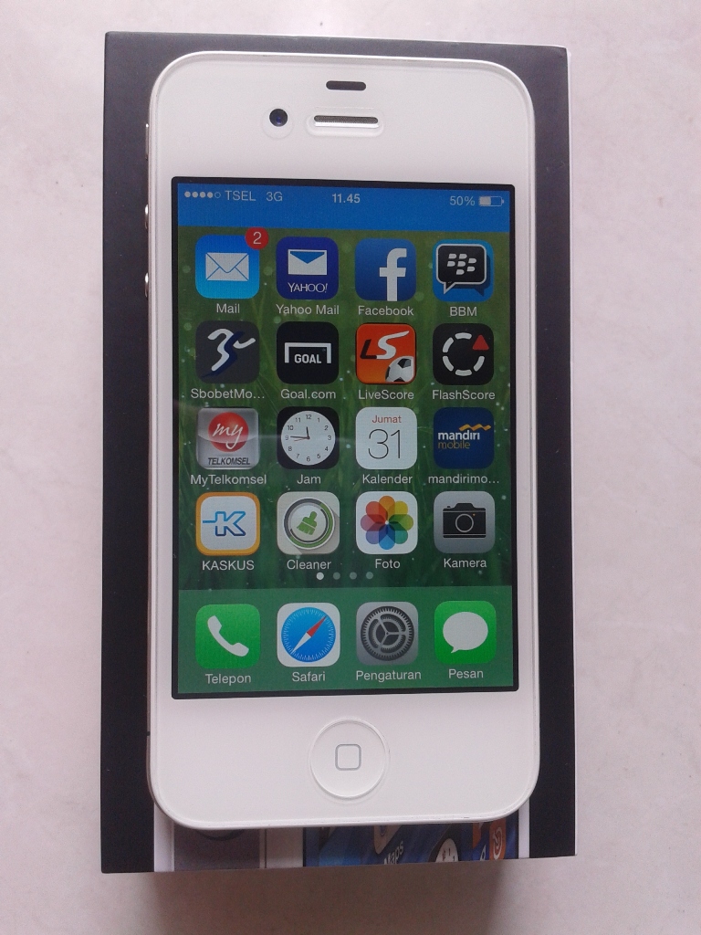 CEK BARANG 99: iPhone 4 32GB Harga Rp.1.800.000,-