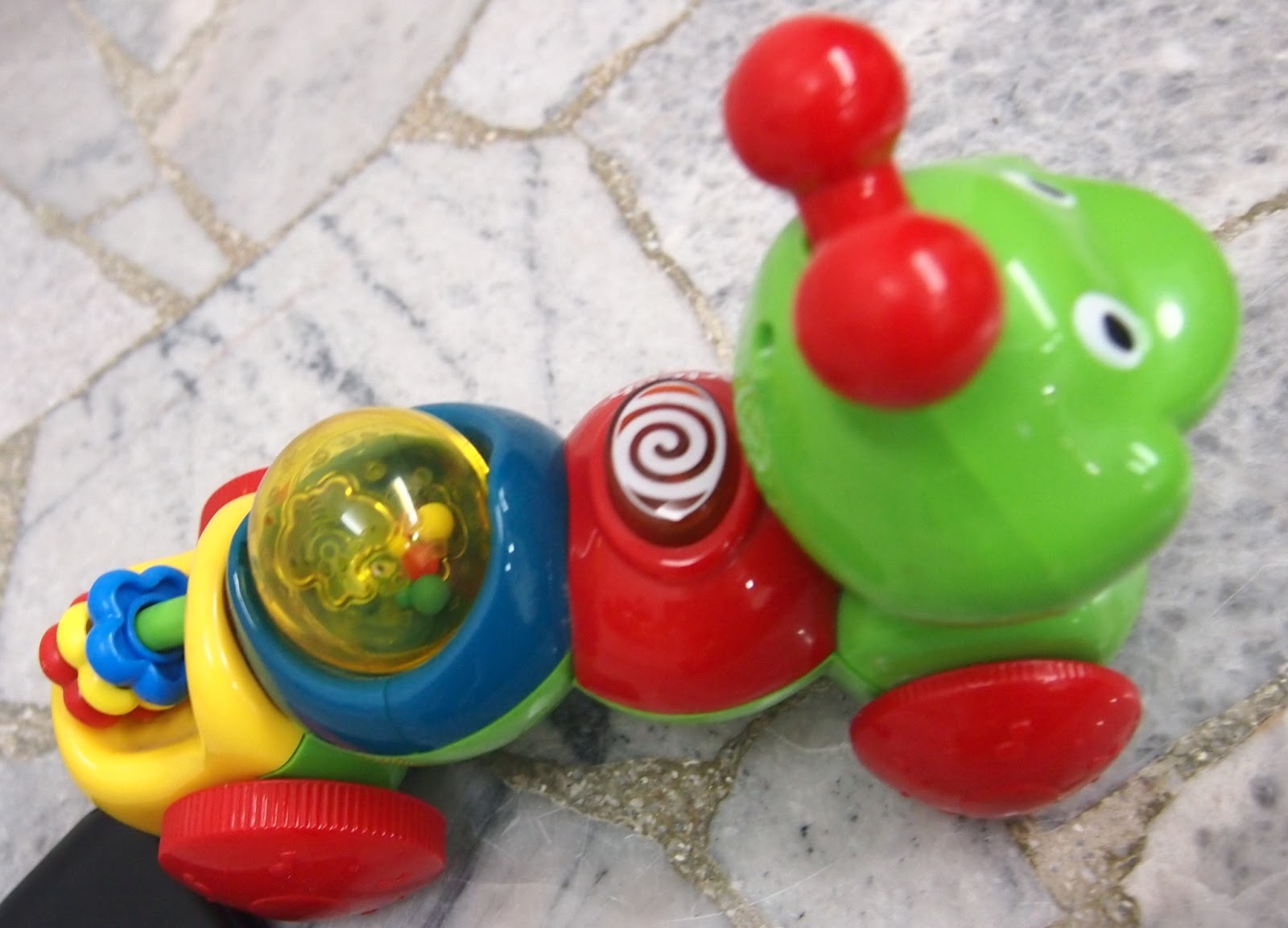 JuaiMurah: VTech Wheel and Wiggle Caterpillar