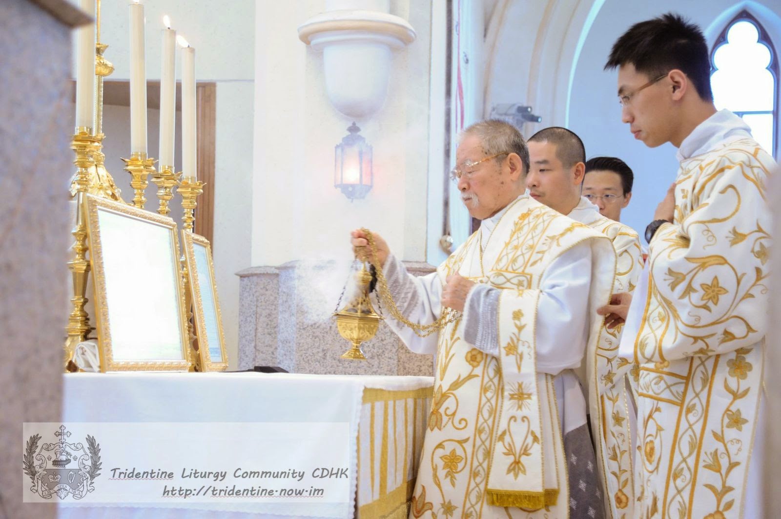 New Liturgical Movement: Solemn High Mass in Kowloon, HK
