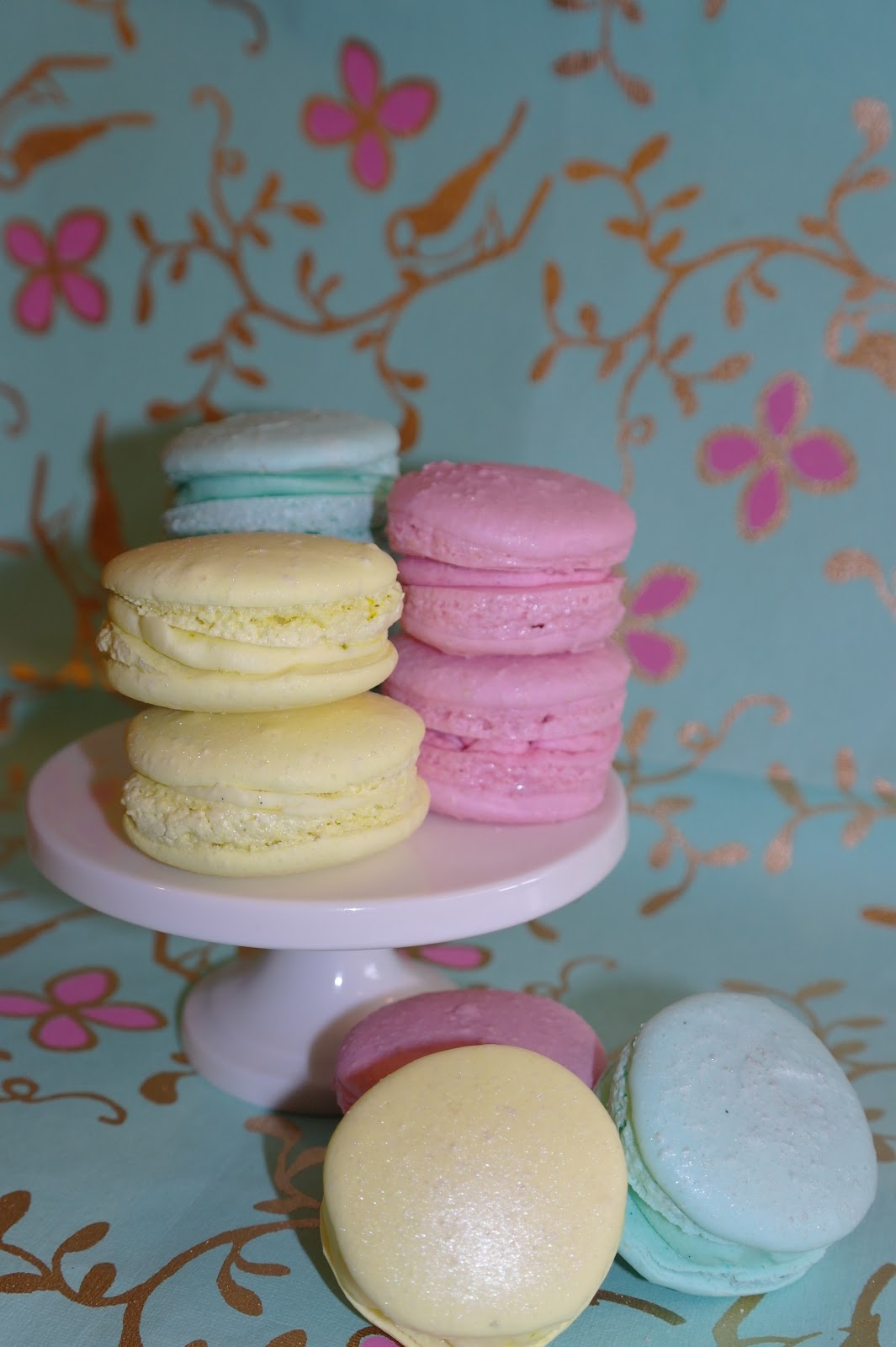 Showstopping Cakes: Fancy French Macaroons