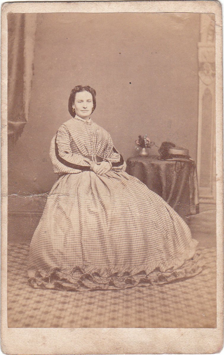 Early New Zealand Photographers: Victorian Portrait Rooms