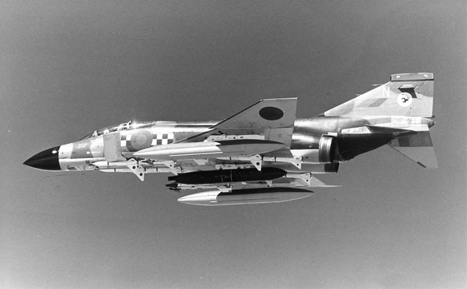 Jet & Prop by FalkeEins: British Phantoms - F-4 Phantom II in RAF & FAA ...