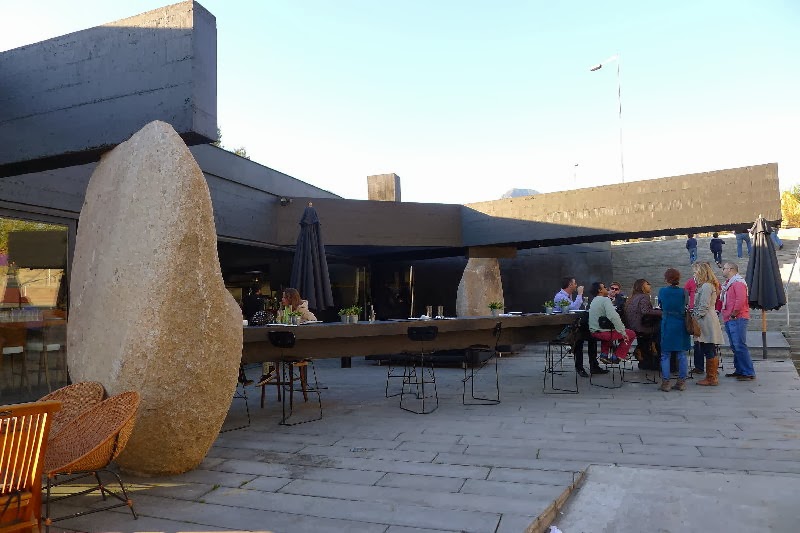 CENTRE FOR THE AESTHETIC REVOLUTION: SMILJAN RADIC, BLACK CONCRETE ...