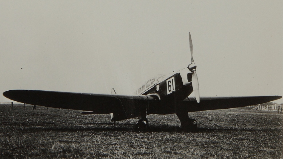 Z awionetek w myśliwce