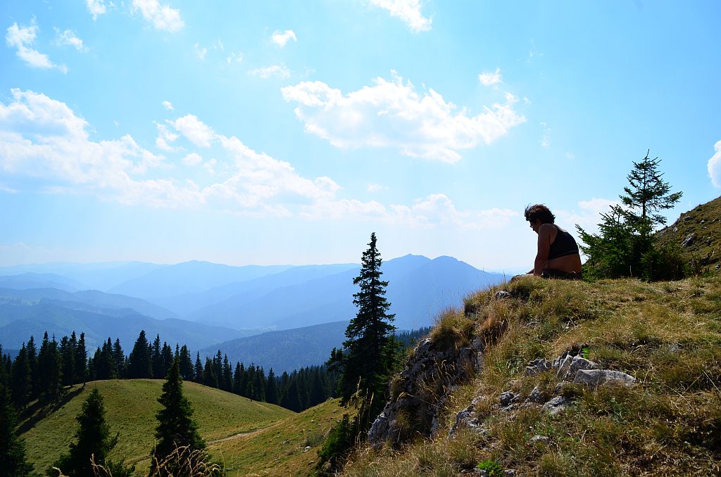Csedö Attila: Ráró Fejedelemasszony Kövei, és a Ráró csúcs.